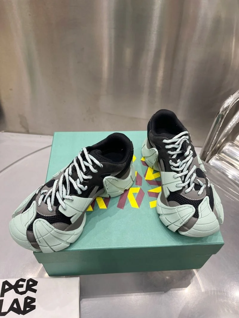 Low-cost Camper Shoes