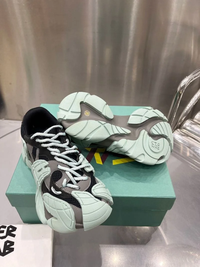 Low-cost Camper Shoes