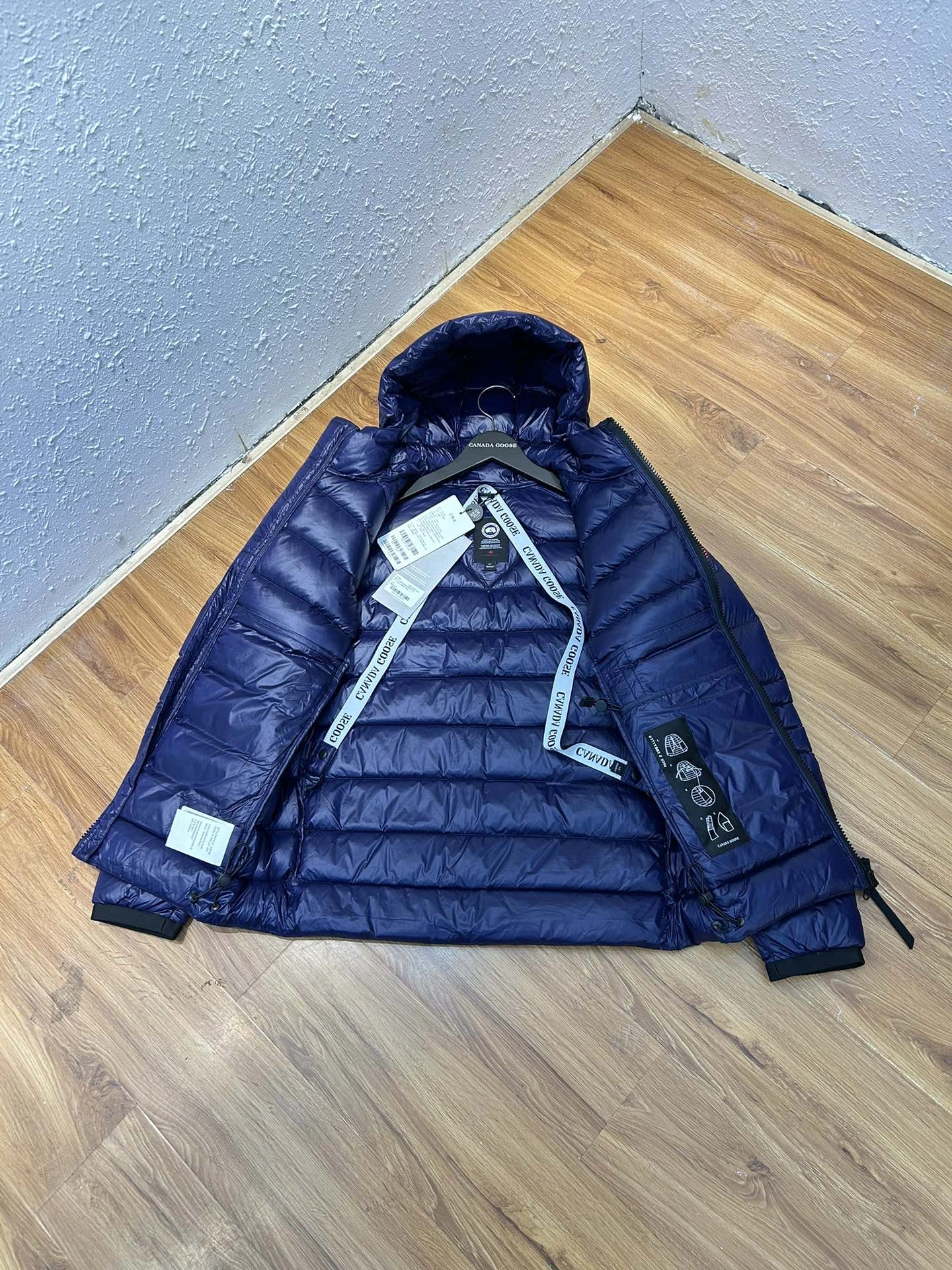 Reasonably priced Canada Goose Down Jackets