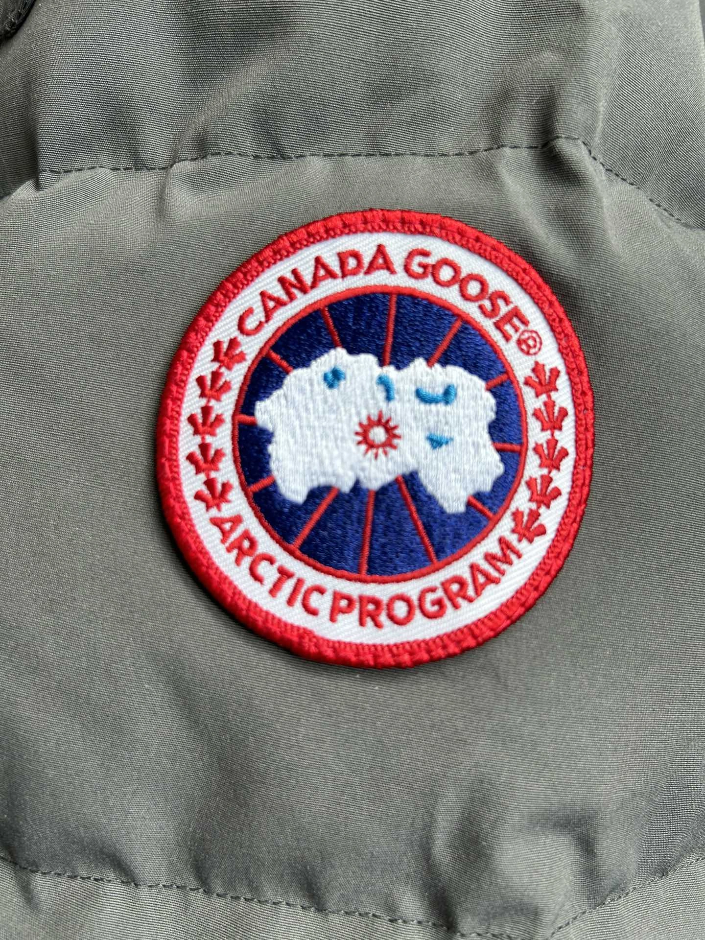 Brand-original Canada Goose Down Jackets