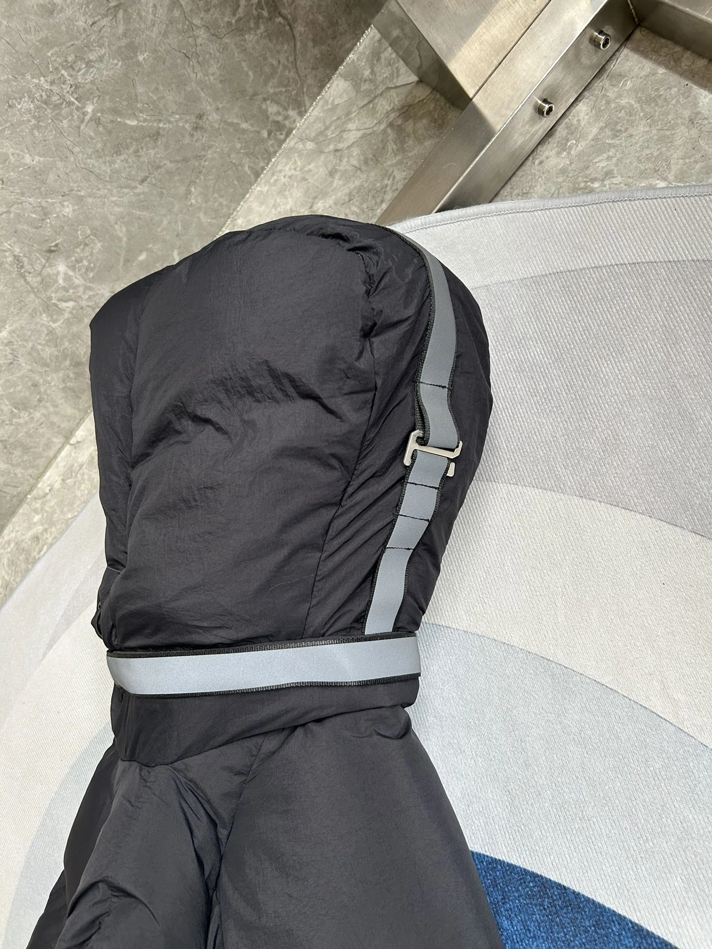 Brand-authenticated Canada Goose Down Jackets