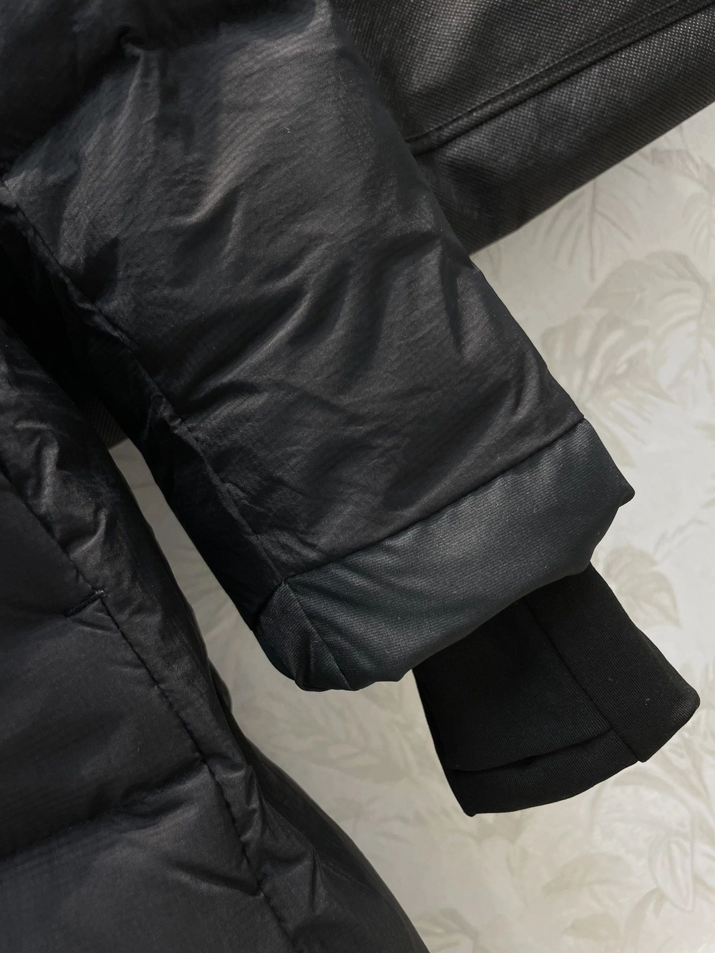 Brand-original Canada Goose Down Jackets