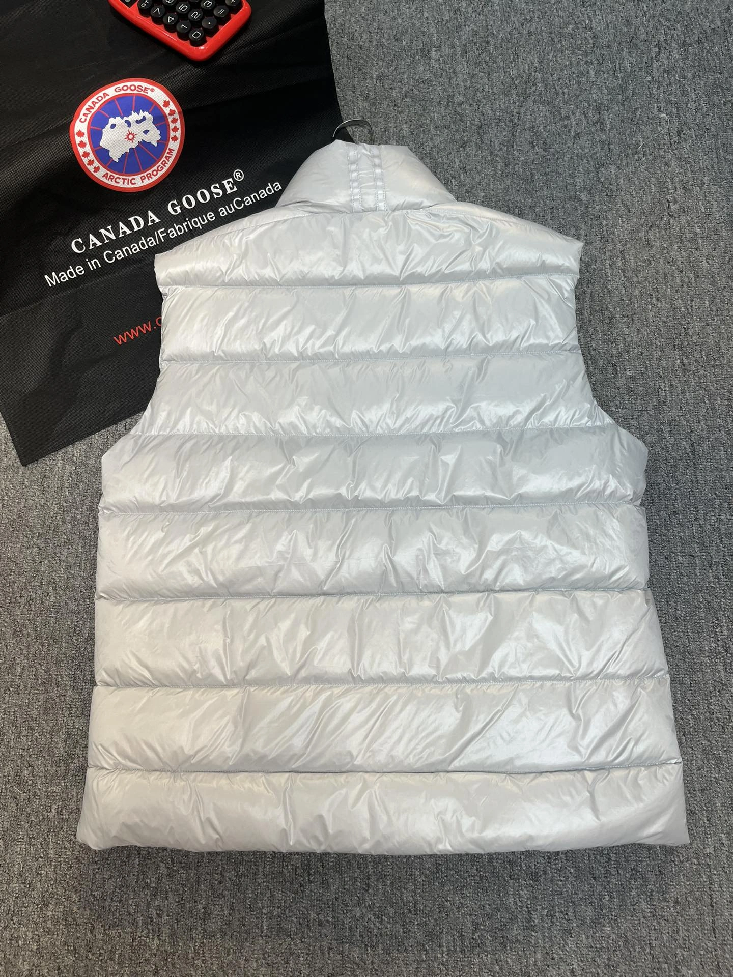 Brand-authenticated Canada Goose Down Jackets