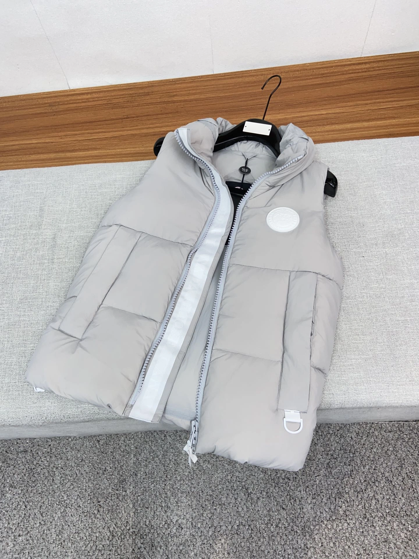 Inexpensive Canada Goose Down Jackets