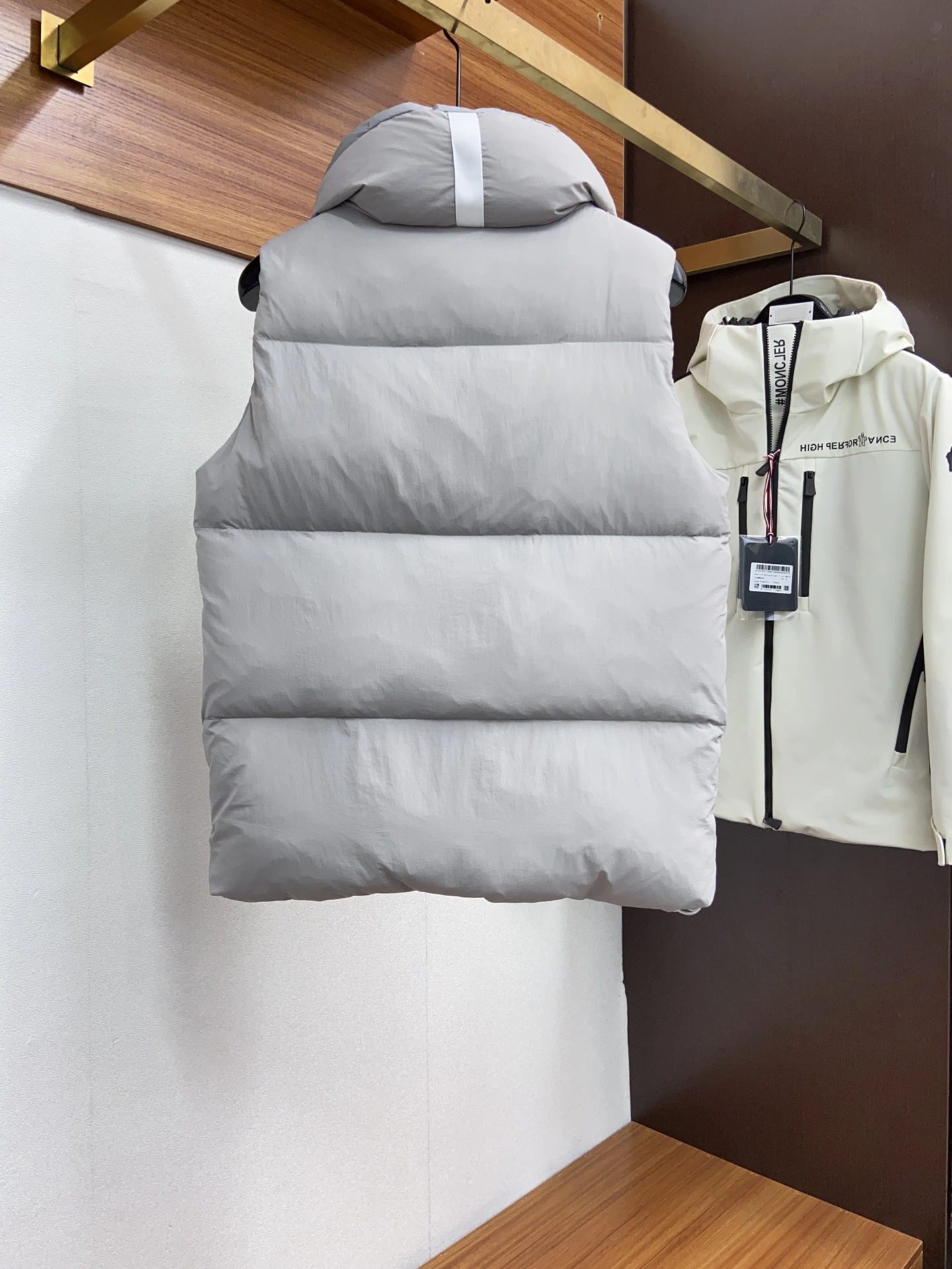Inexpensive Canada Goose Down Jackets