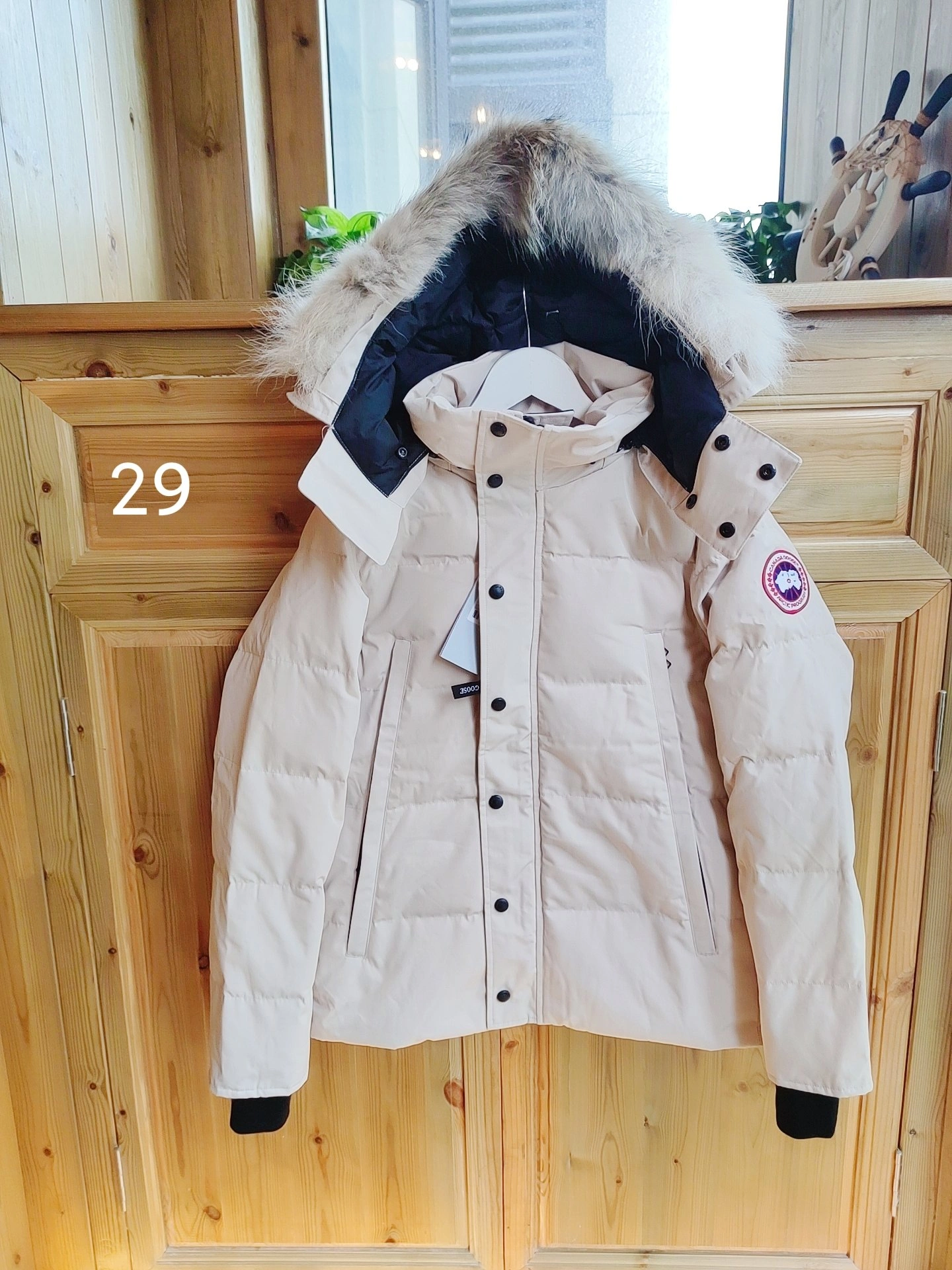 Reasonably priced Canada Goose Down Jackets