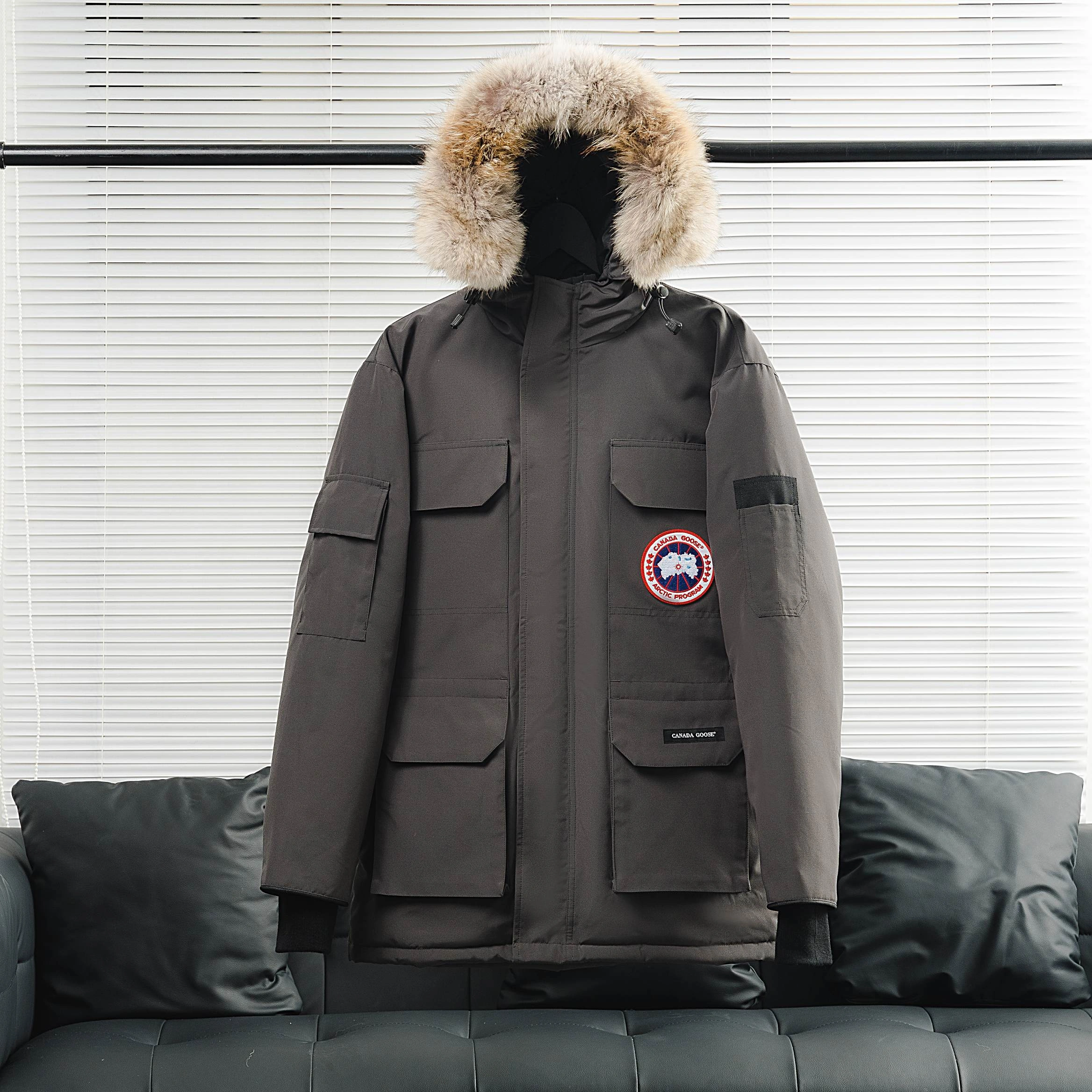 Inexpensive Canada Goose Down Jackets