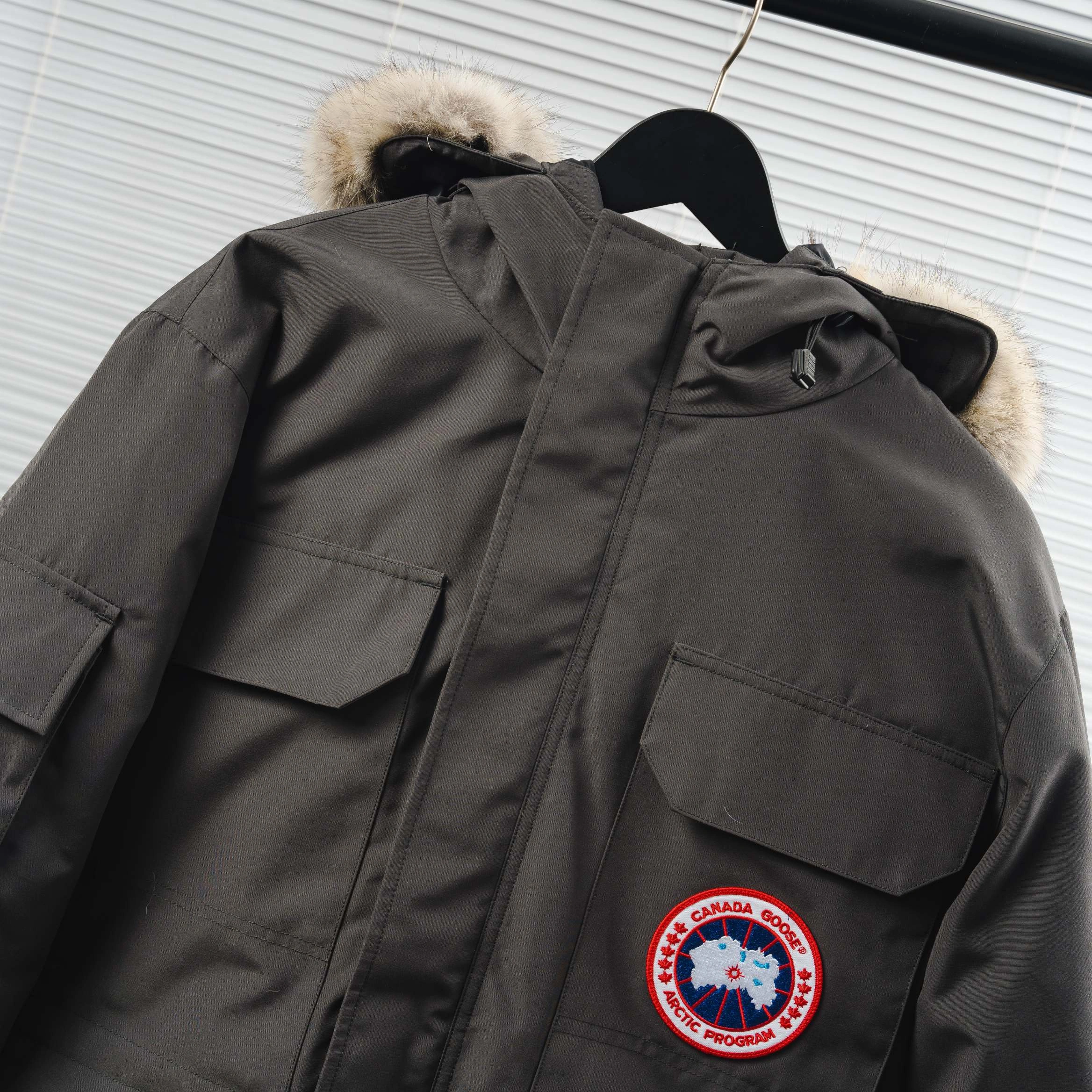 Inexpensive Canada Goose Down Jackets