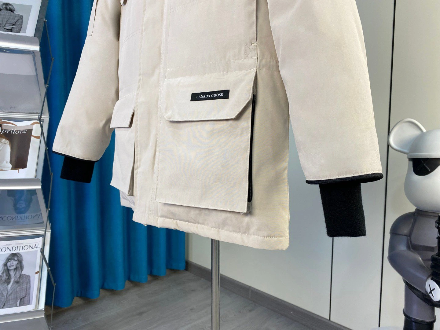 Indistinguishable Canada Goose Down Jackets