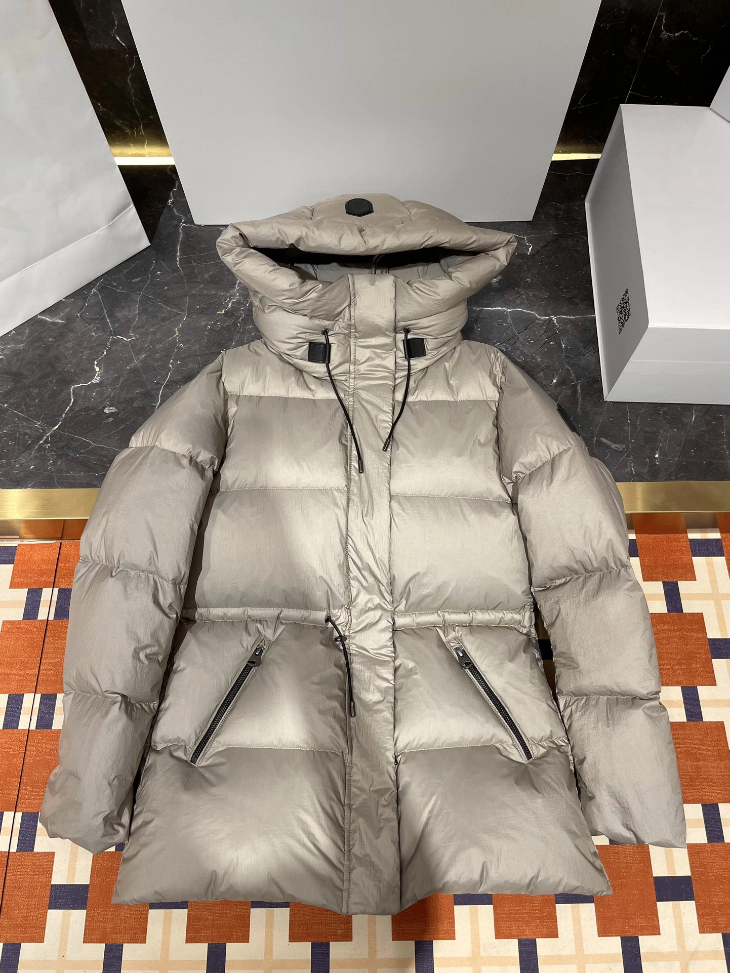 Inexpensive Canada Goose Down Jackets