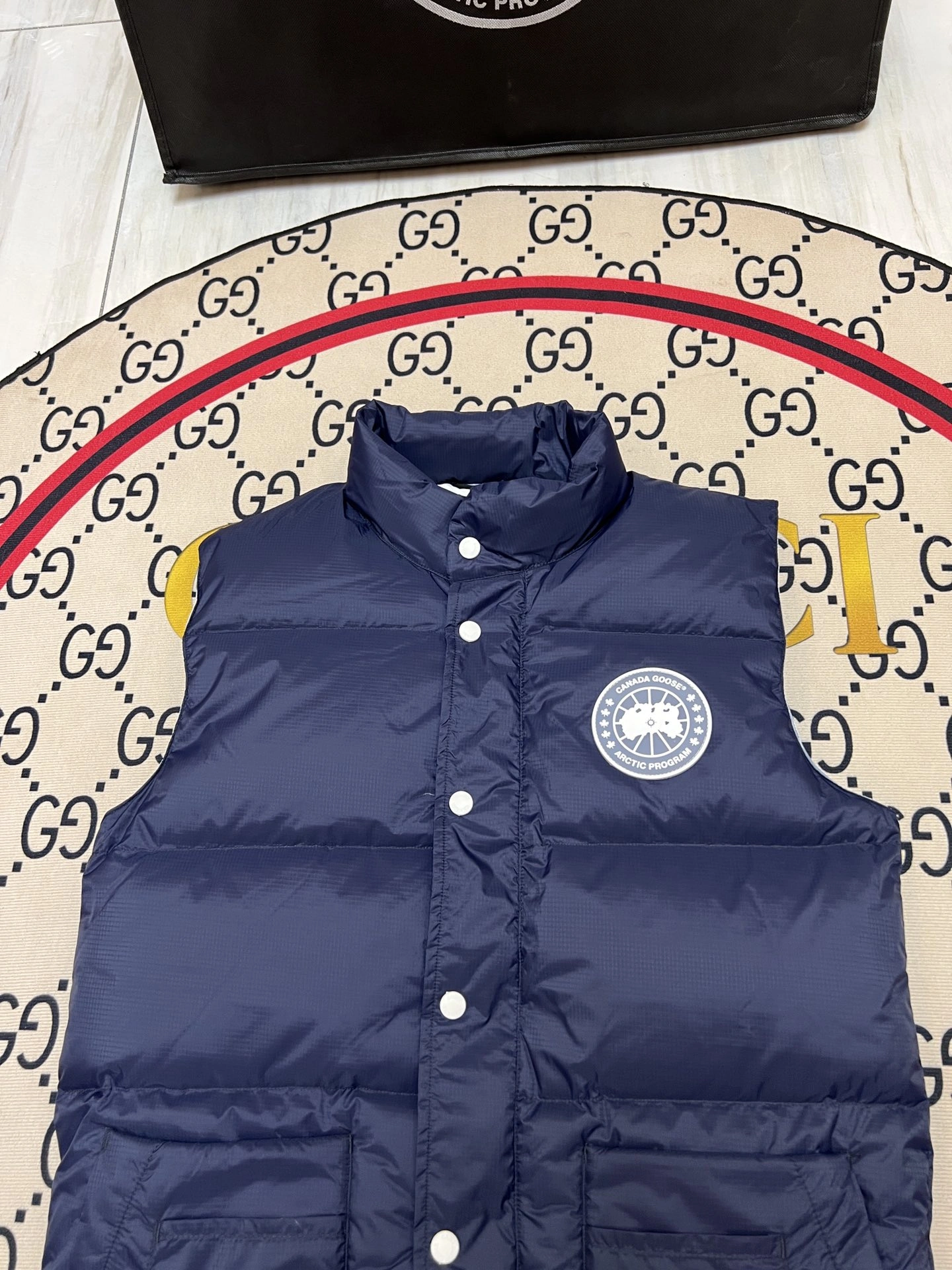 Brand-authenticated Canada Goose Down Jackets
