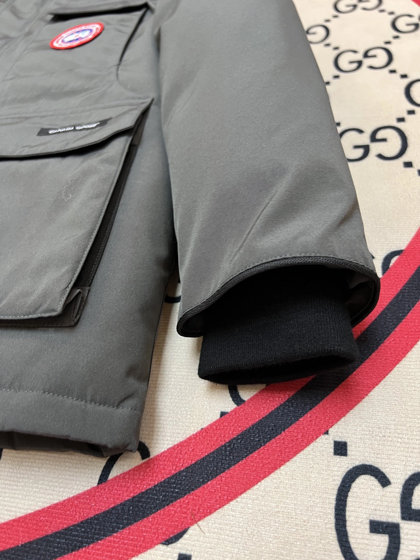 Brand-authenticated Canada Goose Down Jackets