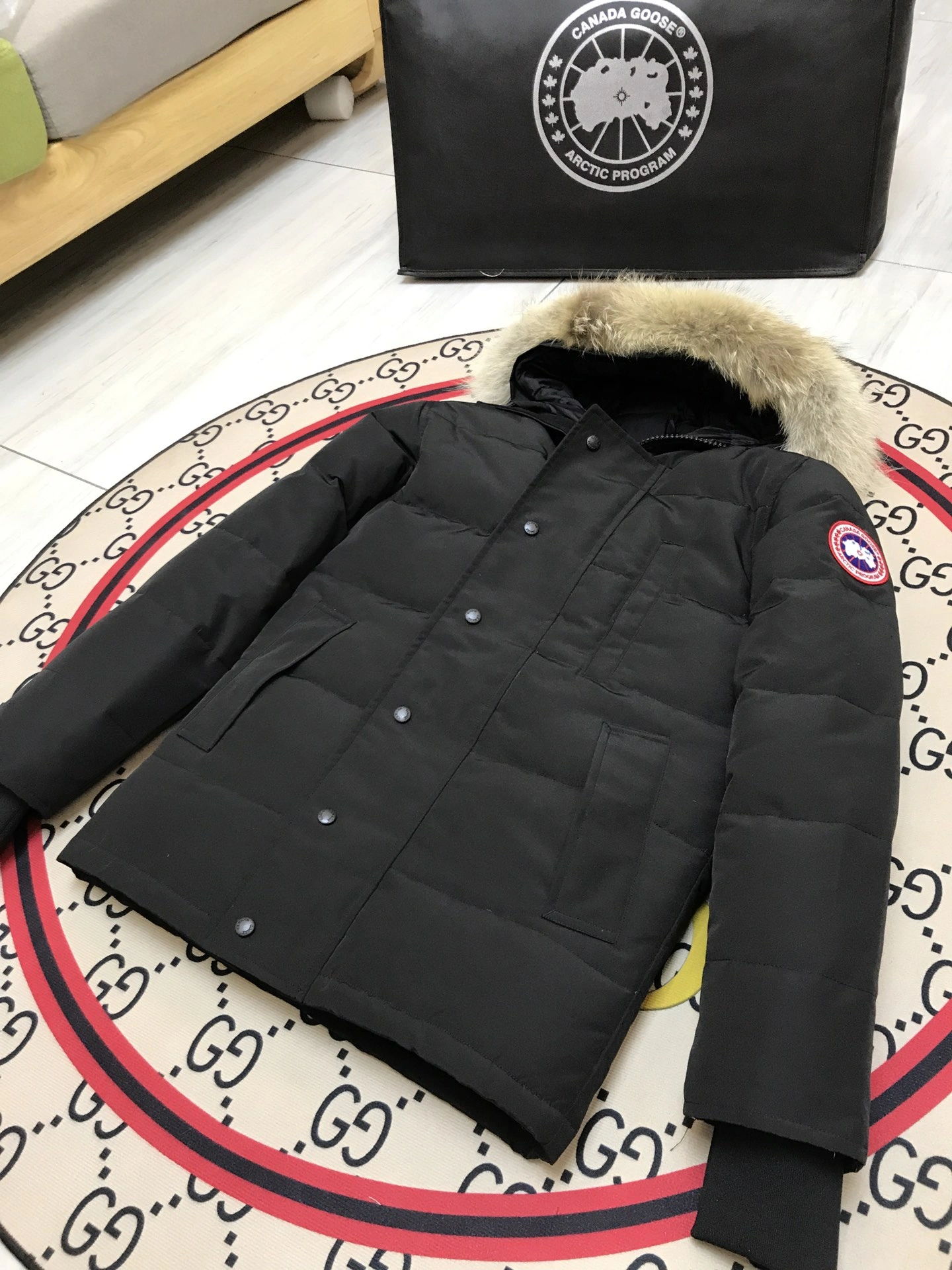 Indistinguishable Canada Goose Down Jackets