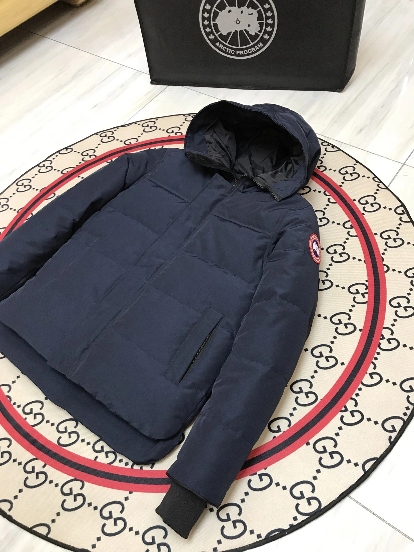 Indistinguishable Canada Goose Down Jackets