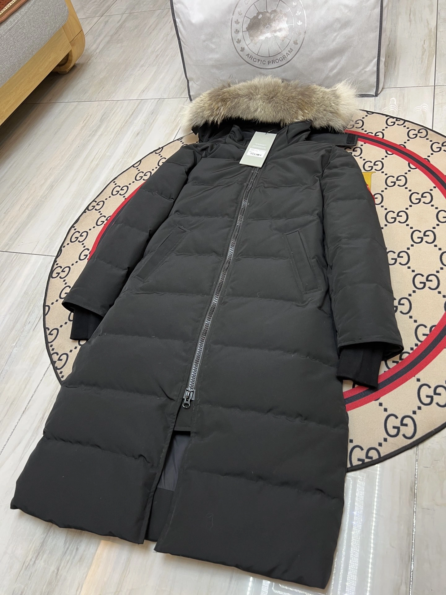 Exact replica Canada Goose Down Jackets