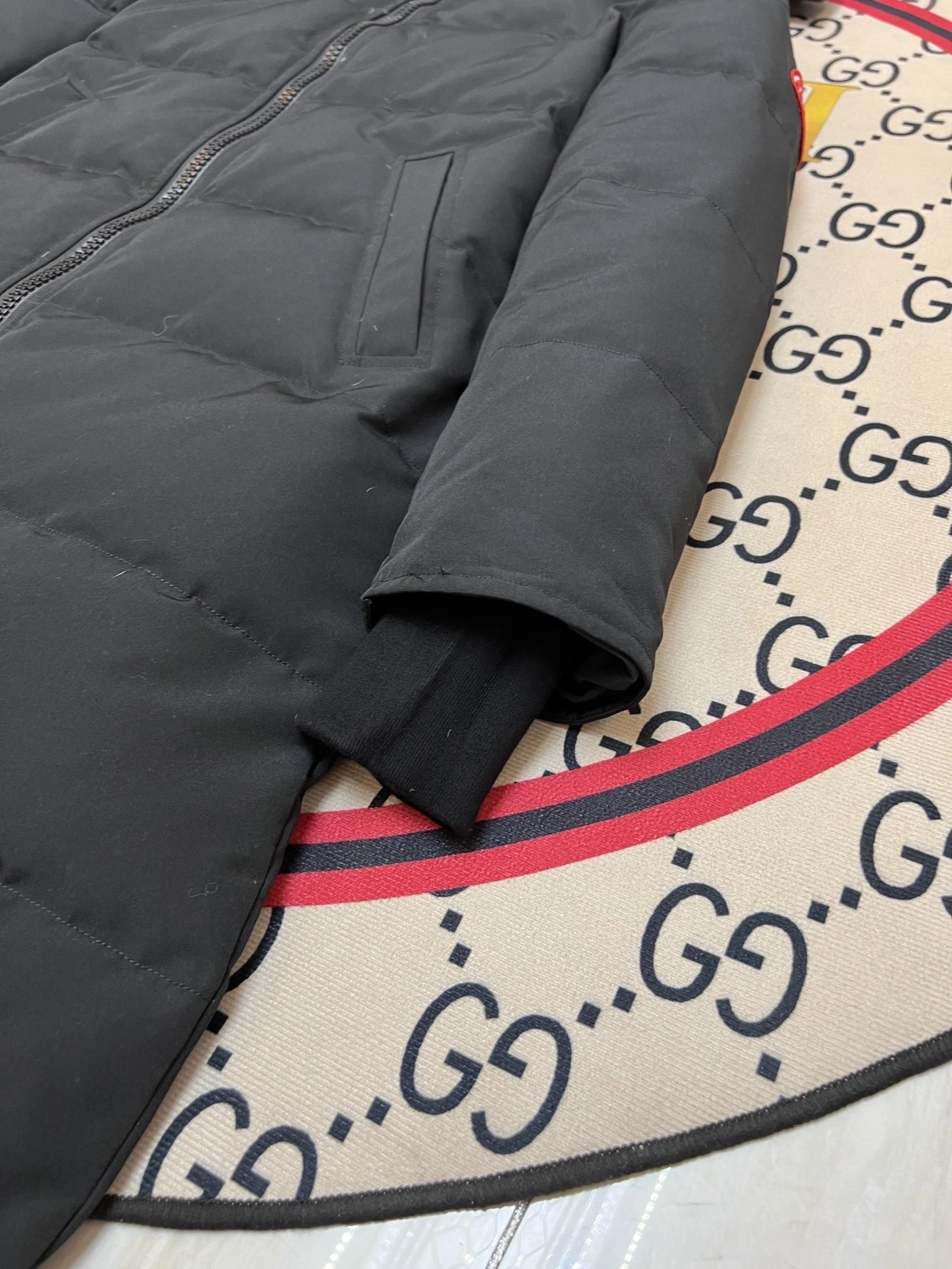 Exact replica Canada Goose Down Jackets