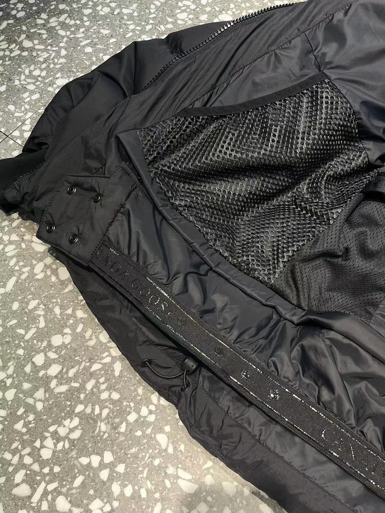 Exact replica Canada Goose Down Jackets