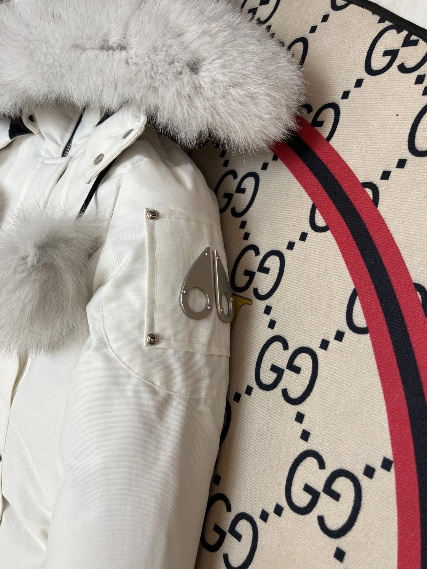 Indistinguishable Canada Goose Down Jackets