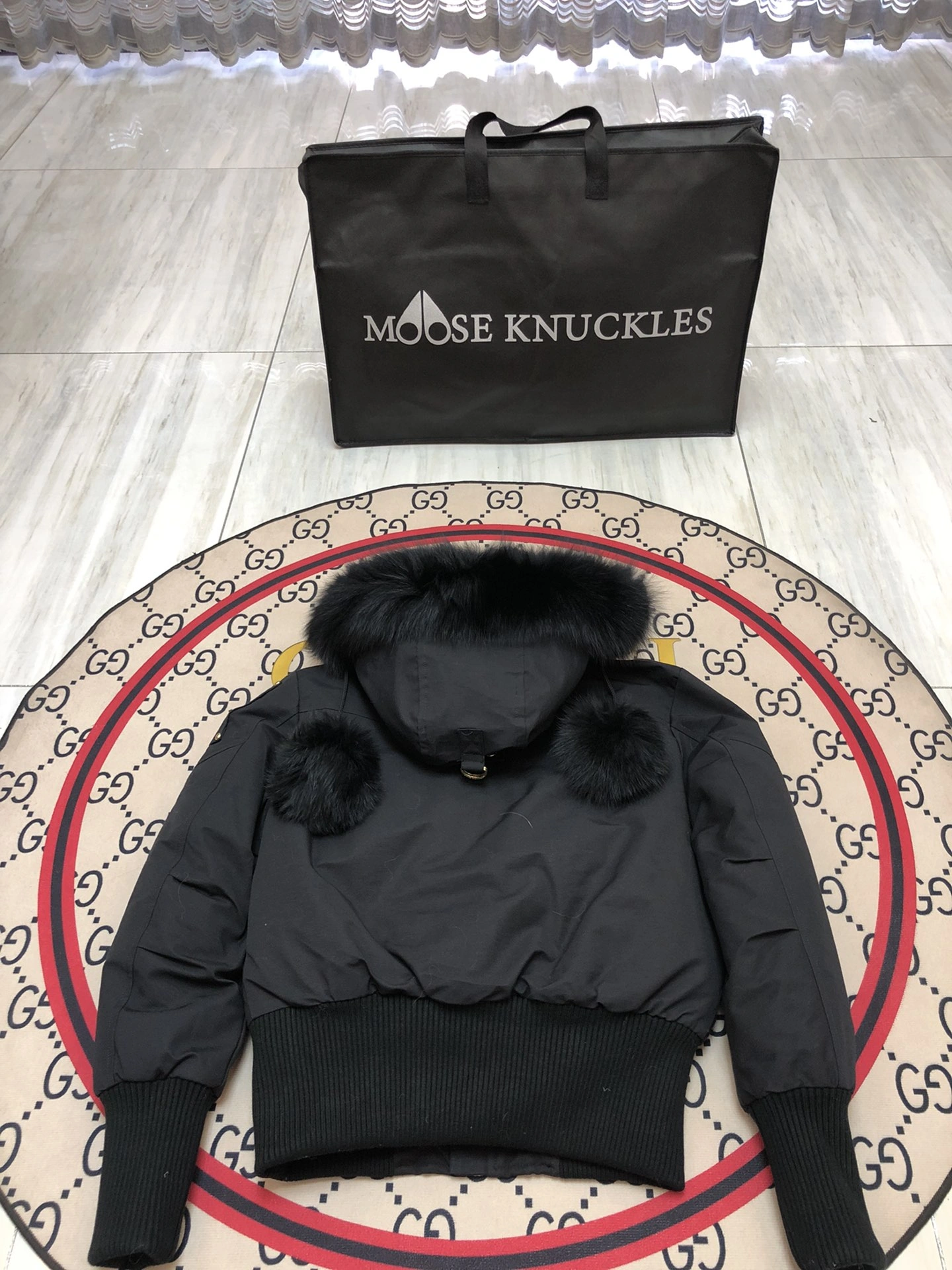 Brand-authenticated Canada Goose Down Jackets