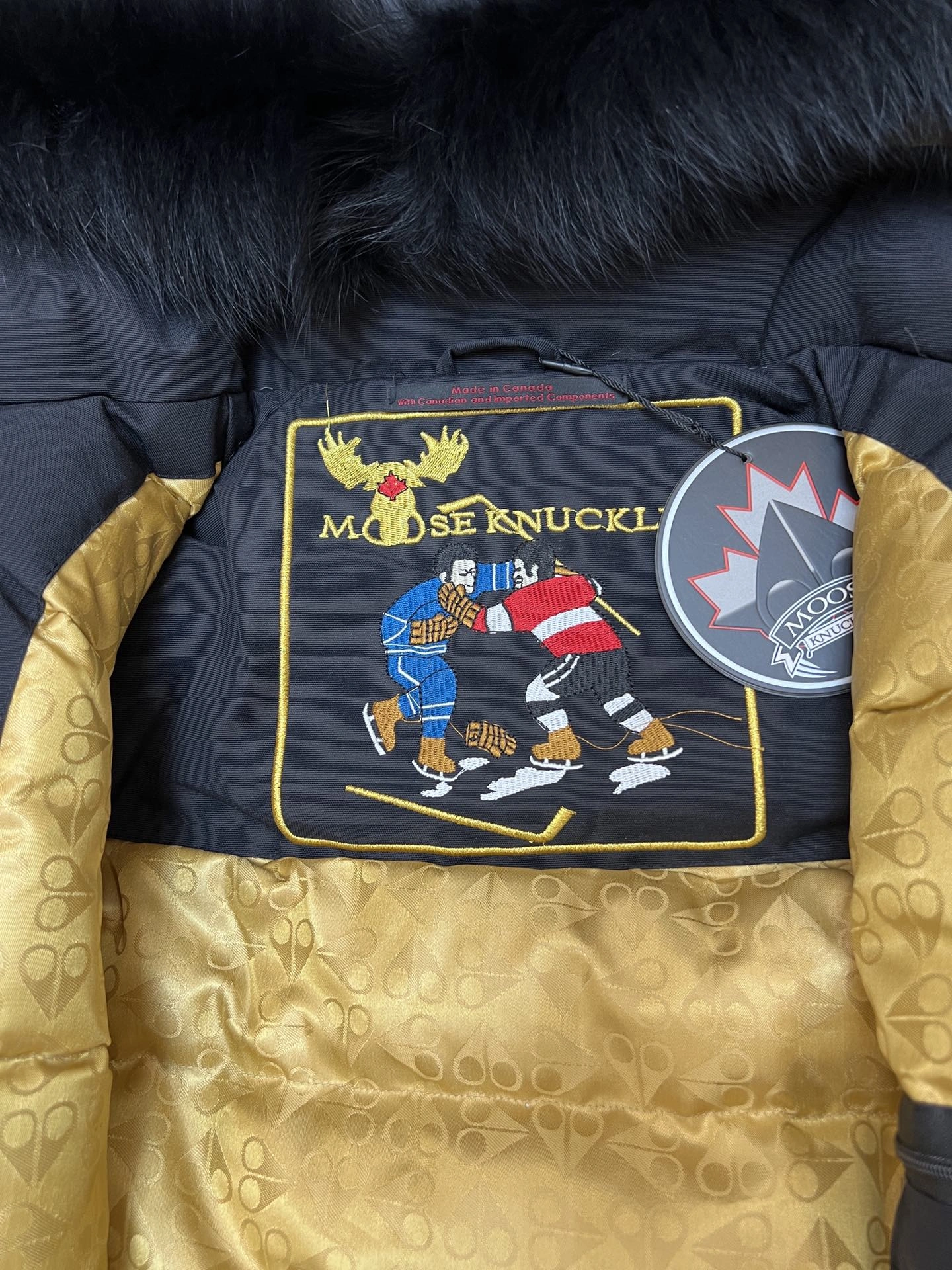 Brand-authenticated Canada Goose Down Jackets