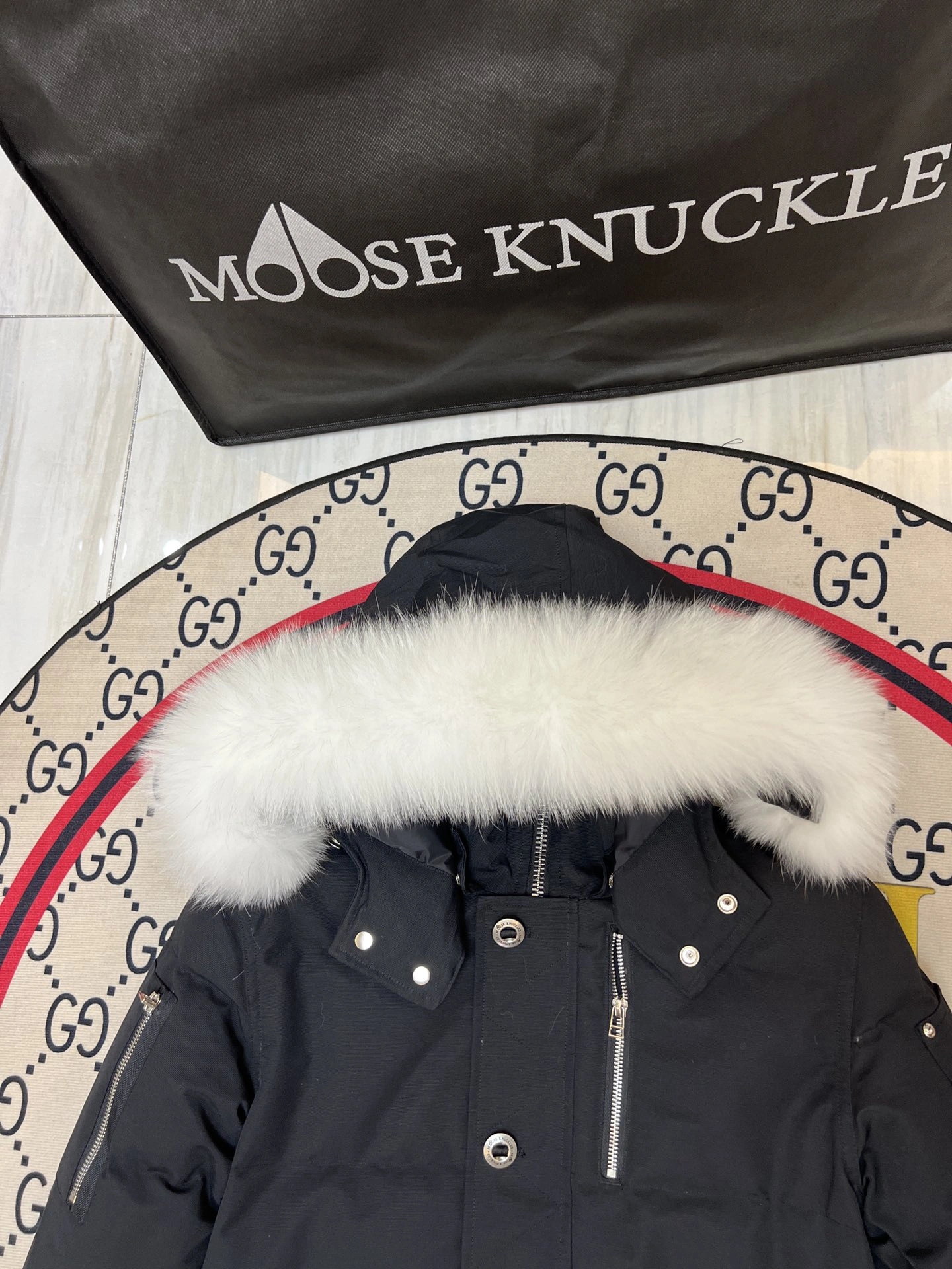 Indistinguishable Canada Goose Down Jackets