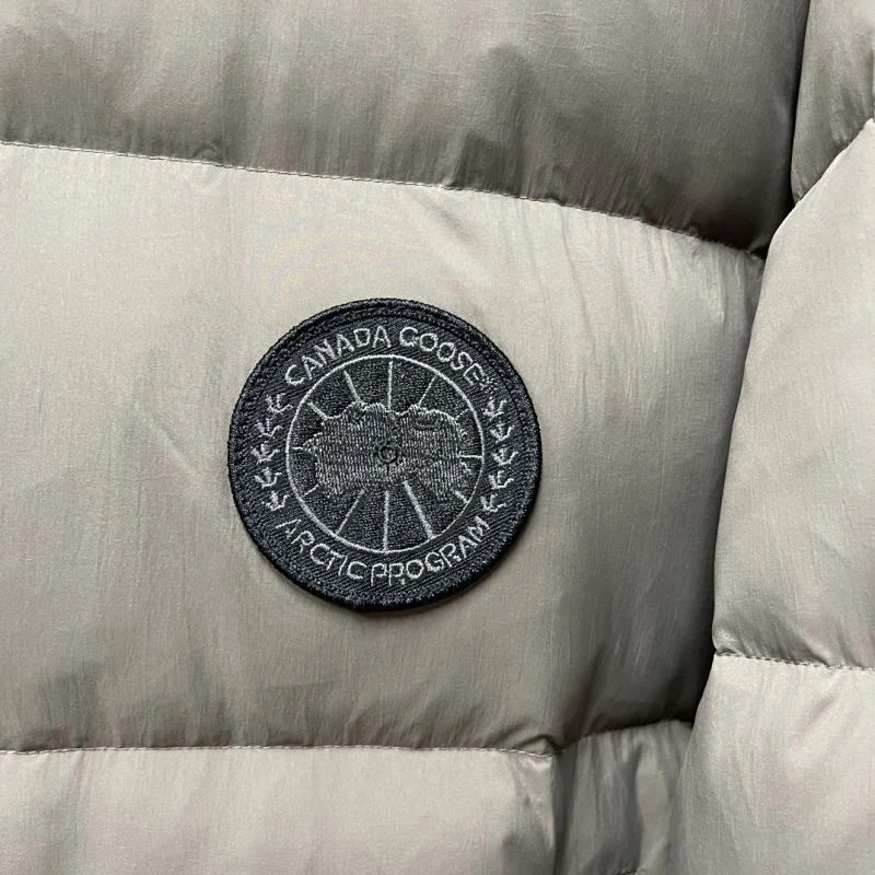 Brand-authenticated Canada Goose Down Jackets