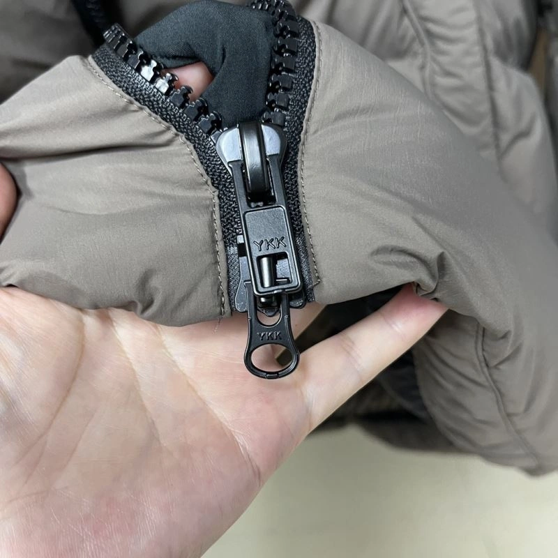 Brand-authenticated Canada Goose Down Jackets