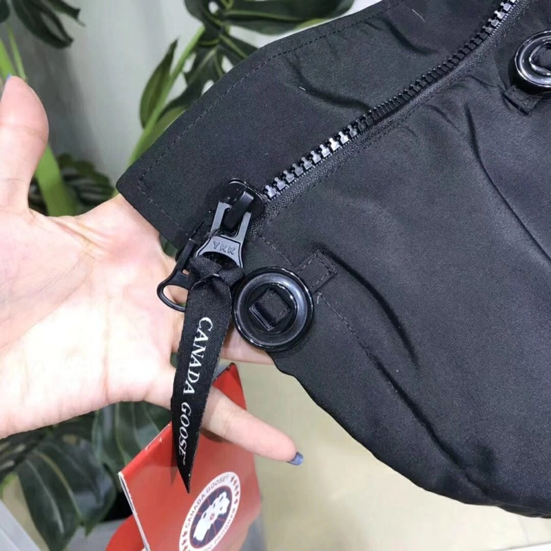 Brand-authenticated Canada Goose Down Jackets
