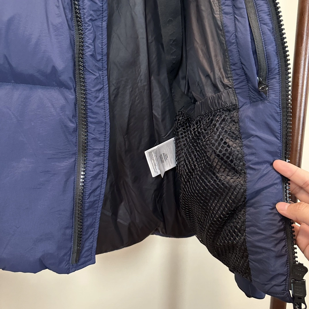 Brand-original Canada Goose Down Jackets