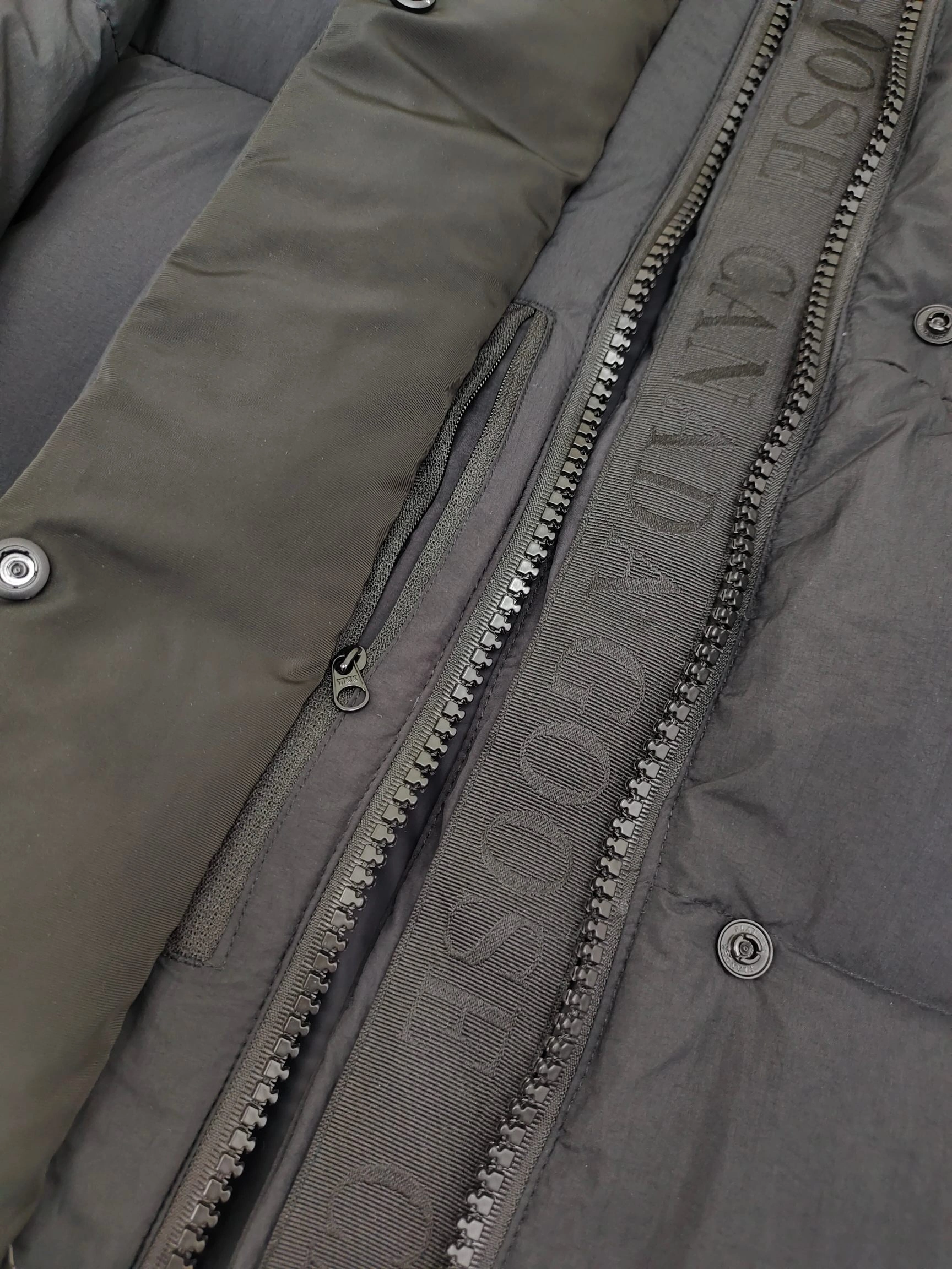 Inexpensive Canada Goose Down Jackets