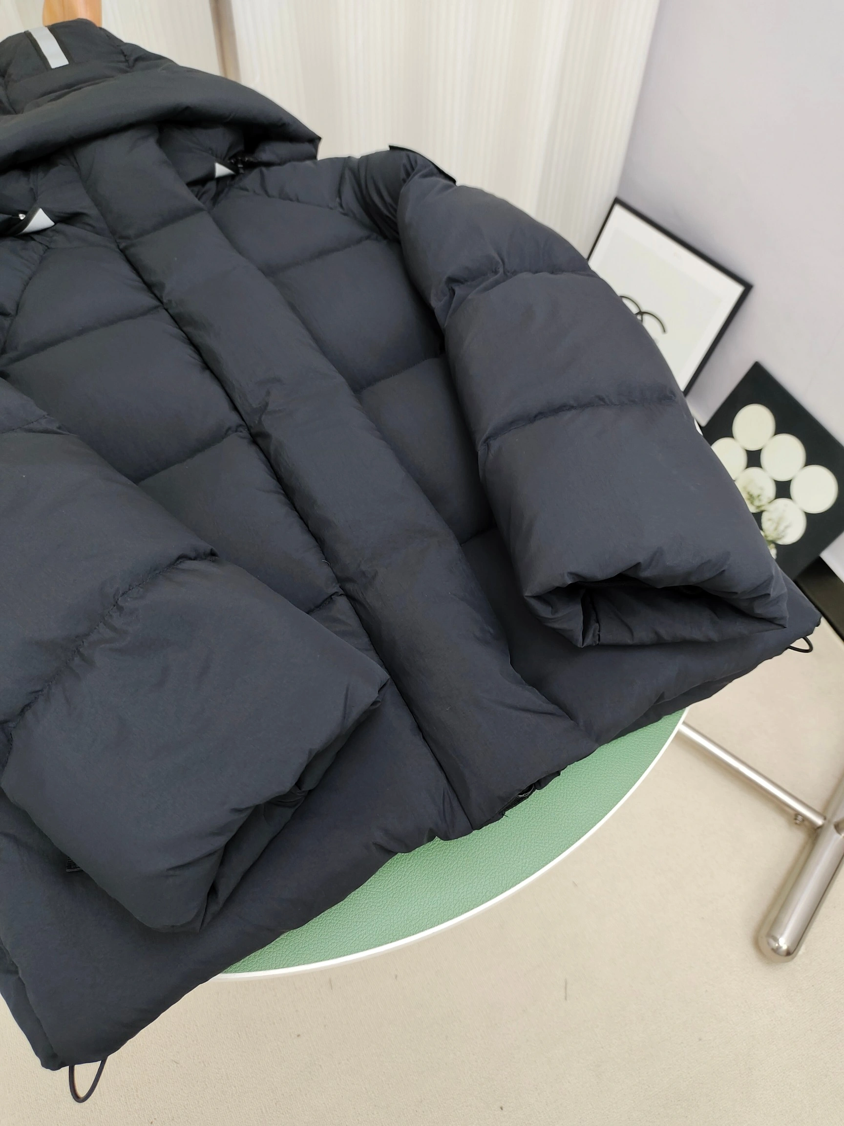 Inexpensive Canada Goose Down Jackets