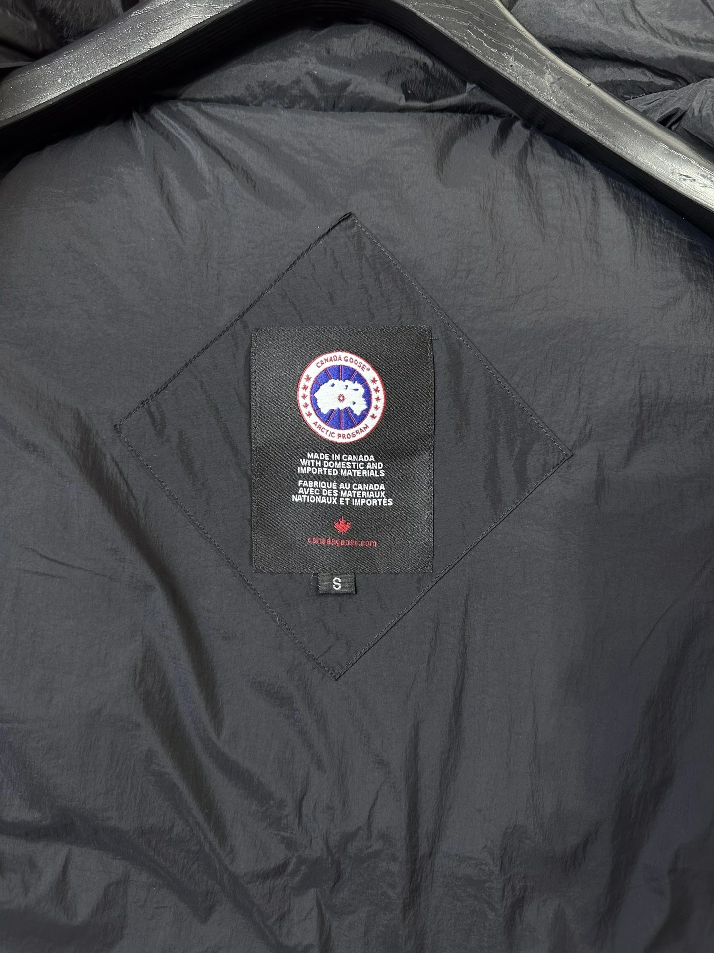 Indistinguishable Canada Goose Down Jackets