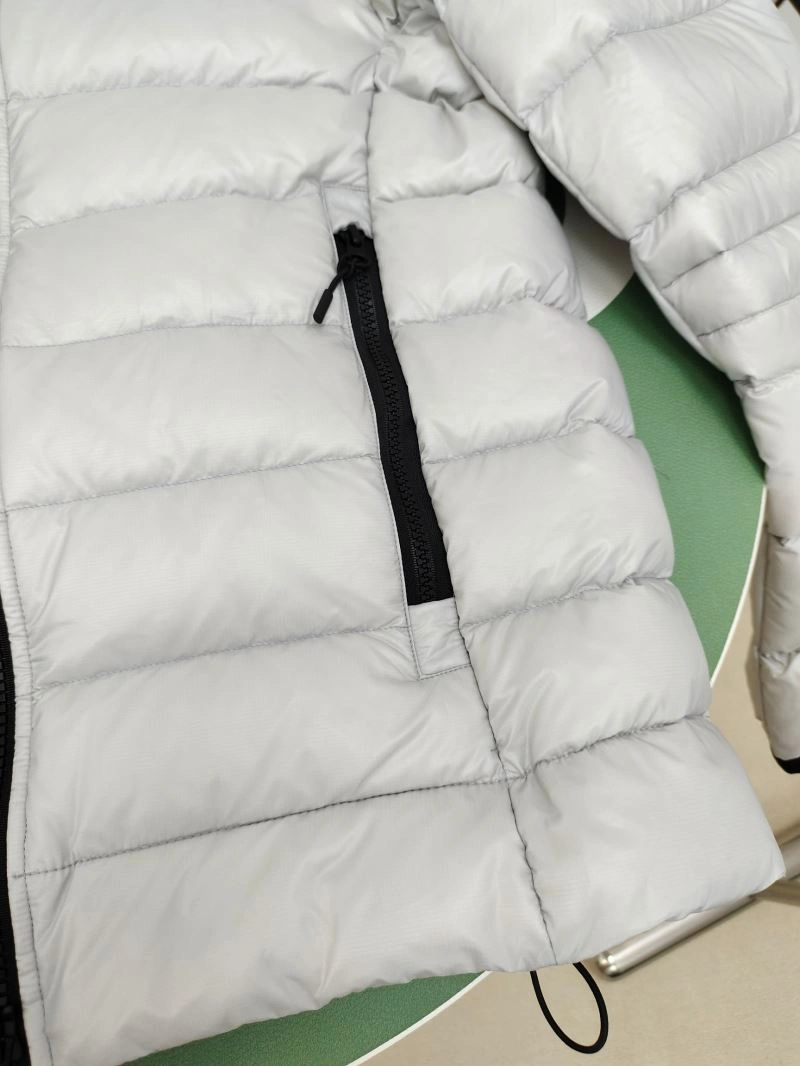 Indistinguishable Canada Goose Down Jackets