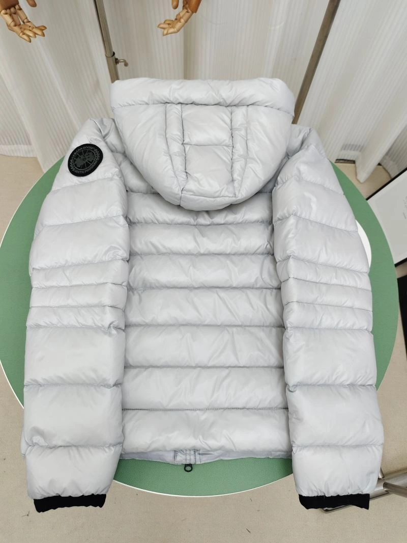 Indistinguishable Canada Goose Down Jackets