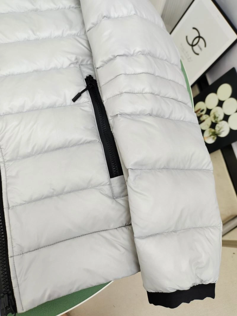 Exact replica Canada Goose Down Jackets