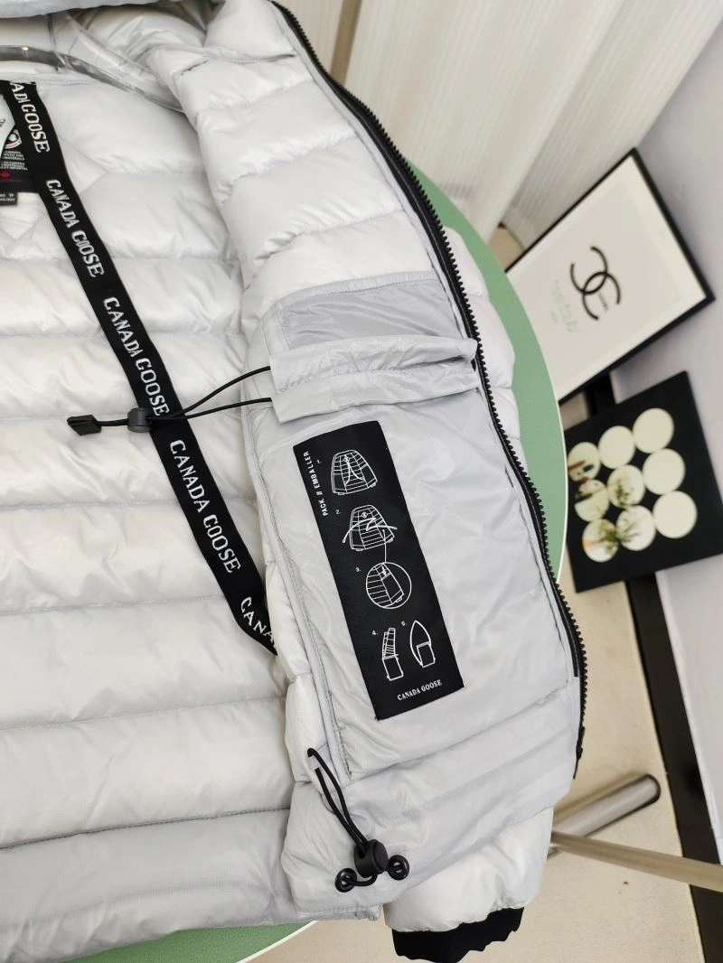 Exact replica Canada Goose Down Jackets