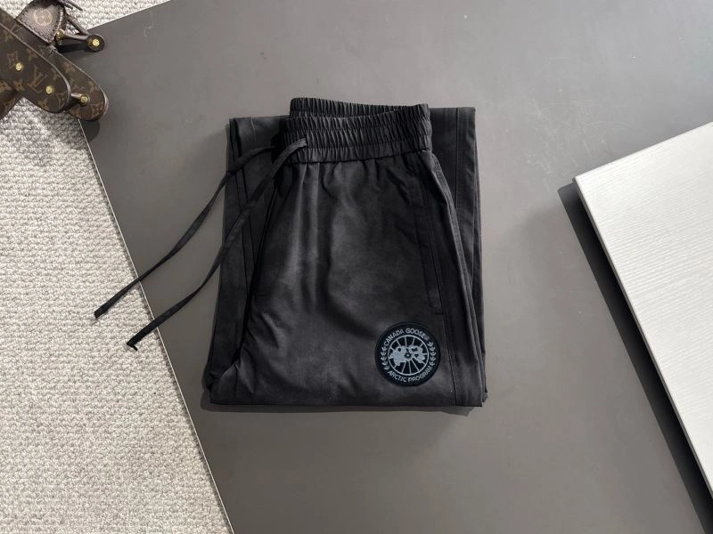 Value-priced Canada Goose Long Pants