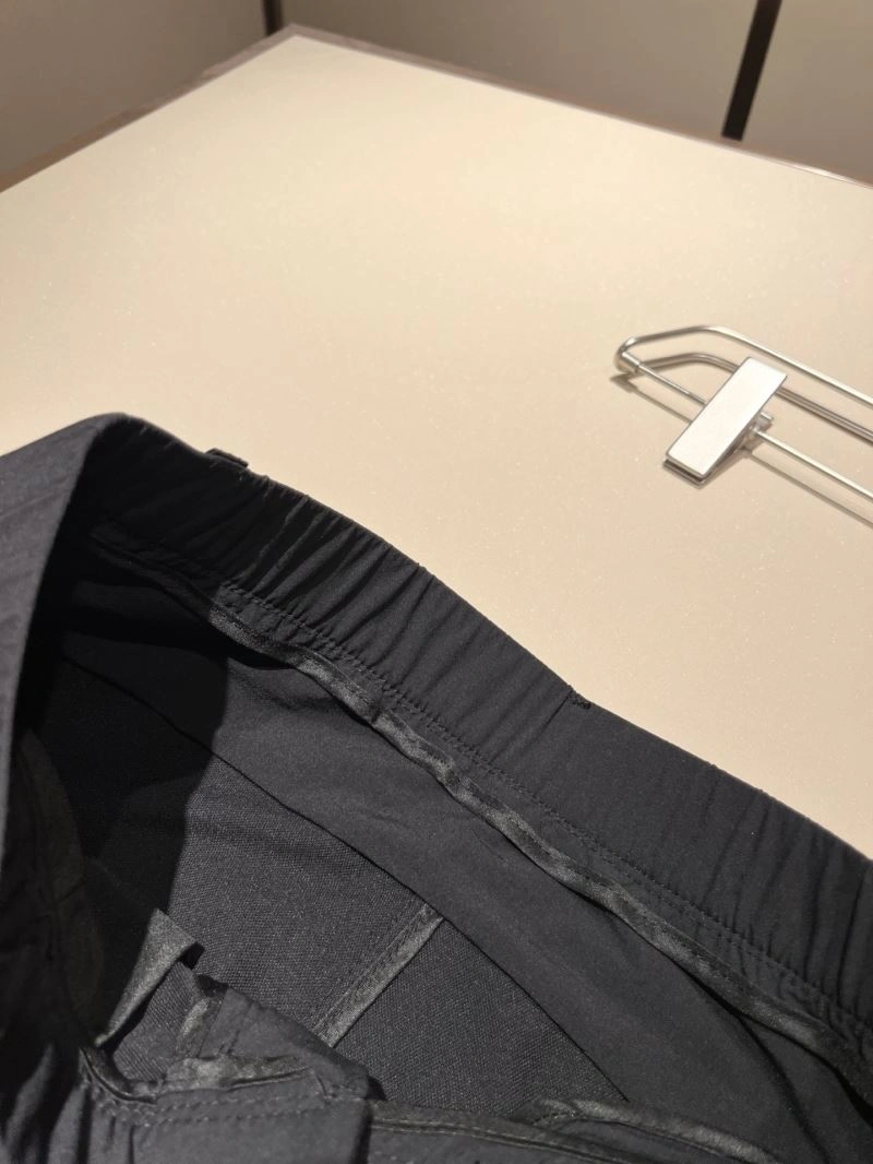 Value-priced Canada Goose Long Pants
