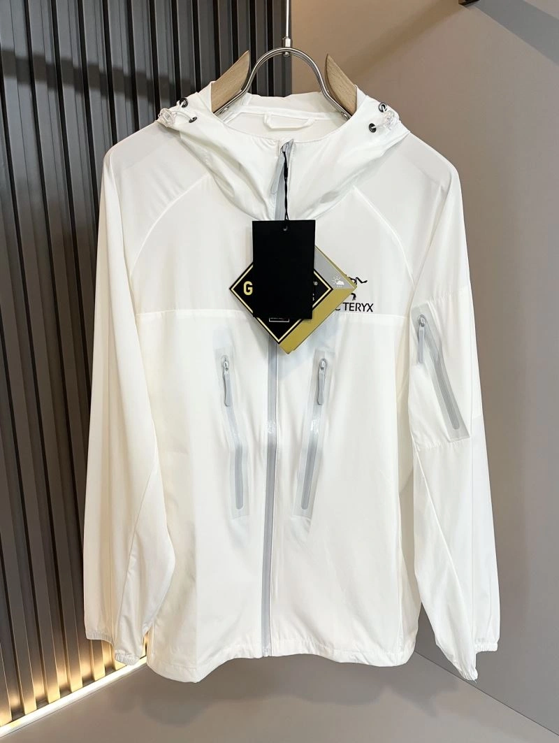 Official Canada Goose Sunscreen Jacket