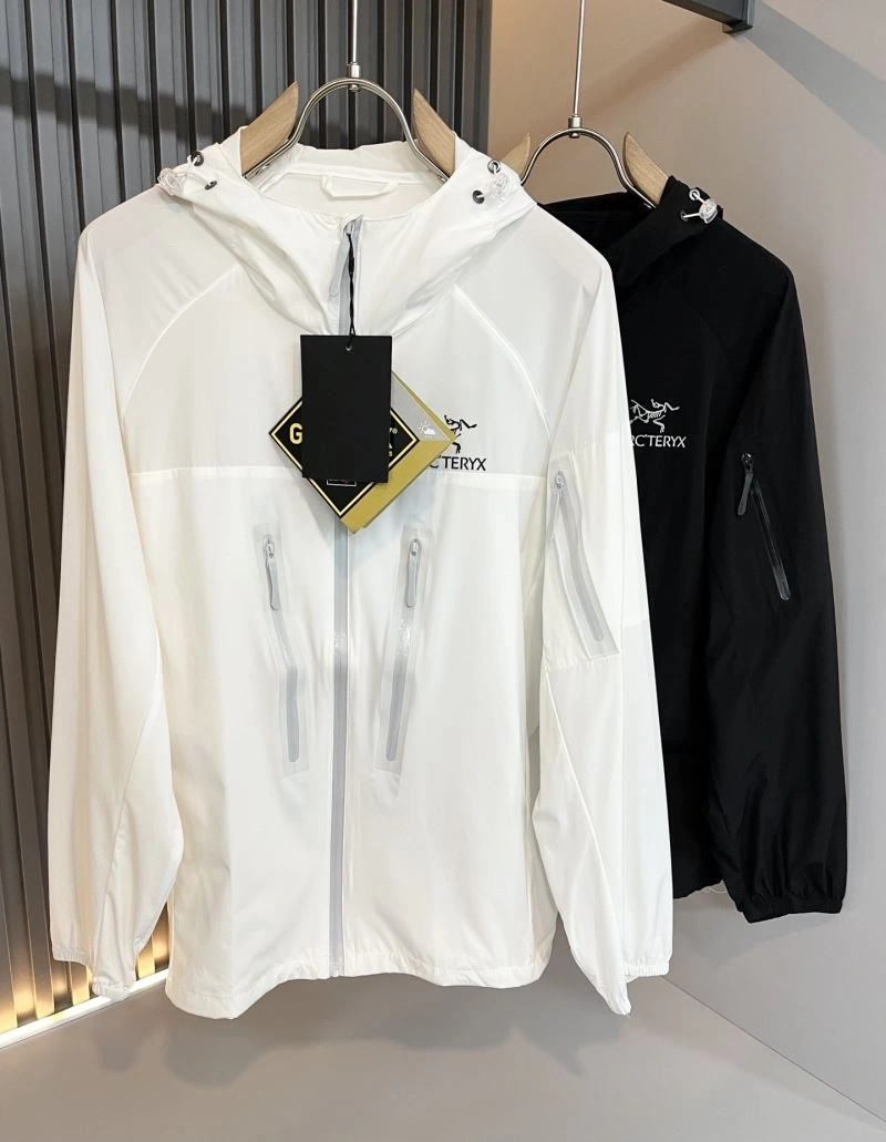 Canada Goose Sunscreen Jacket