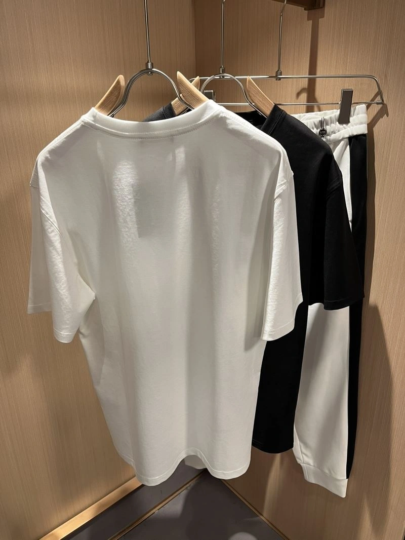 Budget-friendly Canada Goose T-Shirts