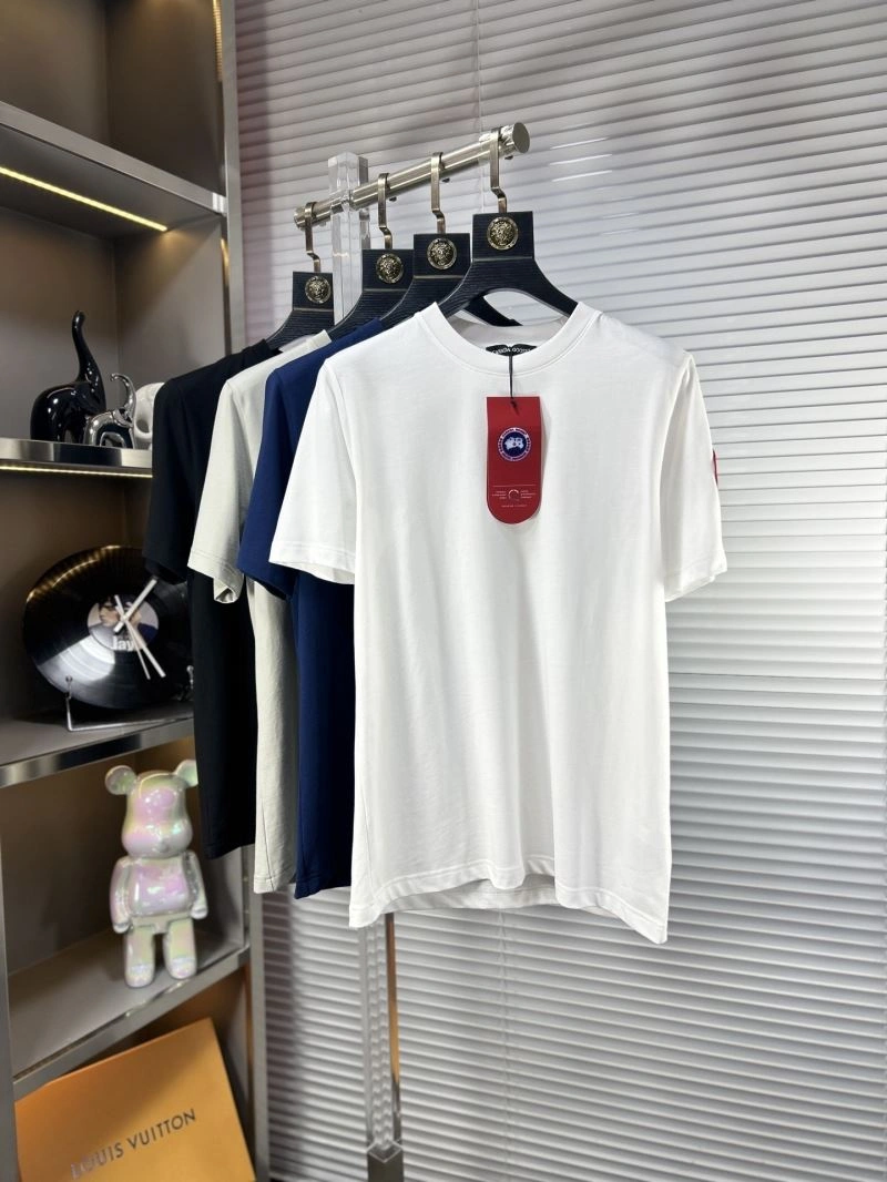 Exact replica Canada Goose T-Shirts