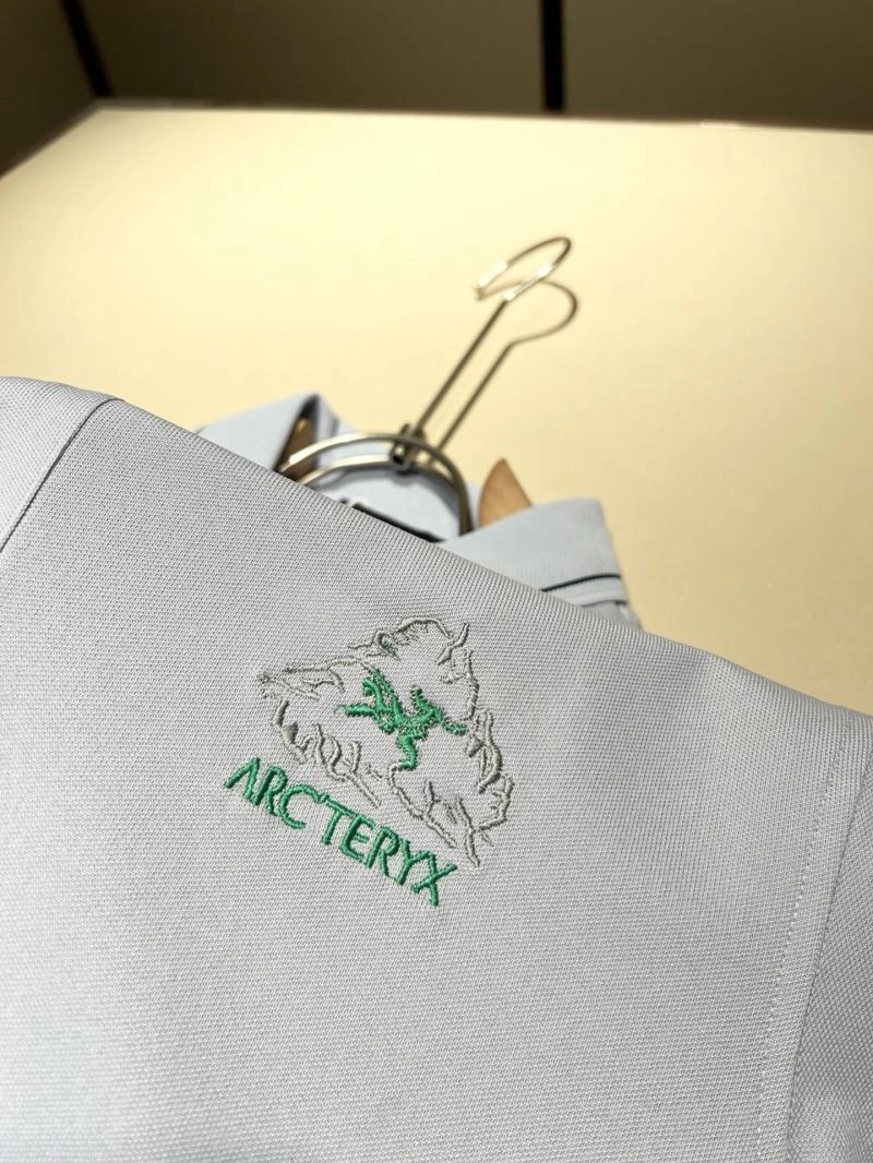 Budget-friendly Canada Goose T-Shirts