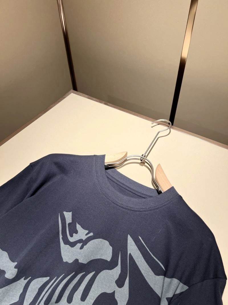 Brand-authenticated Canada Goose T-Shirts