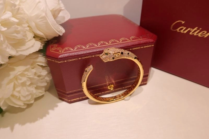 1:1 copy Cartier Bracelets