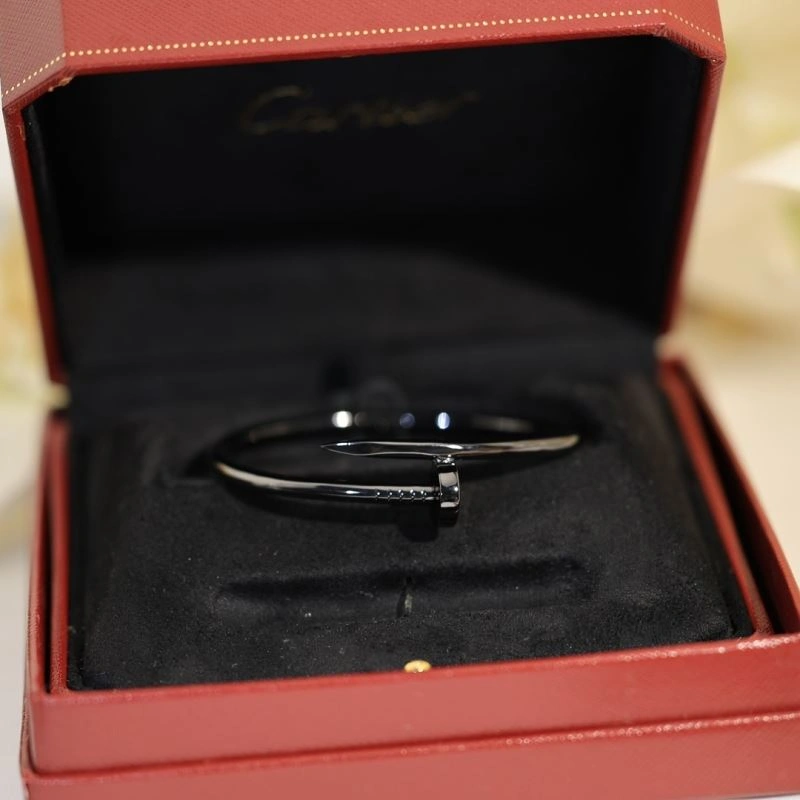 Official Cartier Bracelets