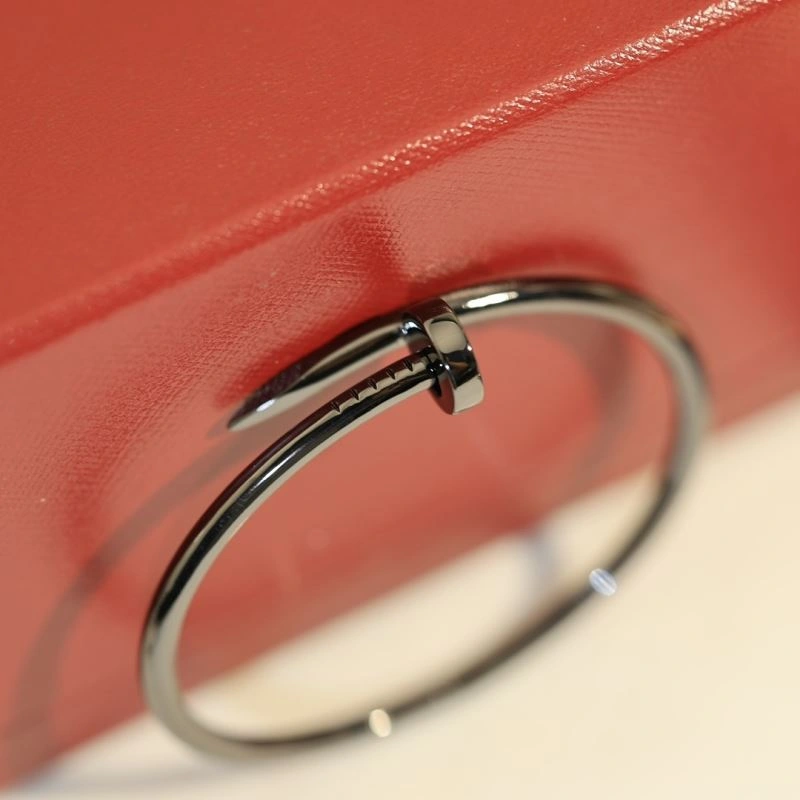 Official Cartier Bracelets