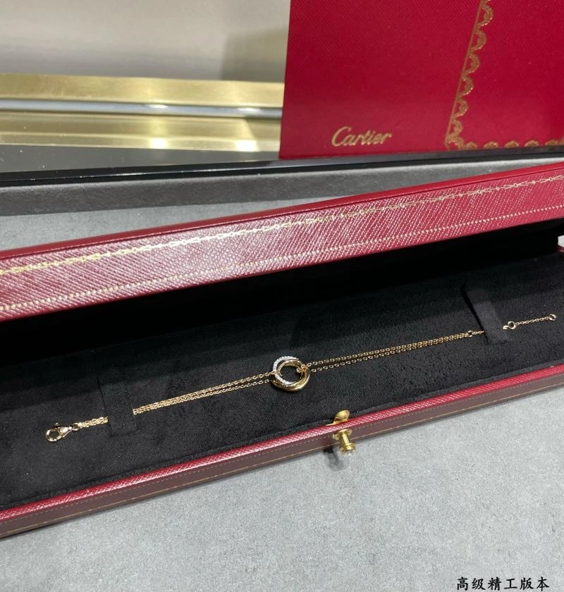 Low-cost Cartier Bracelets