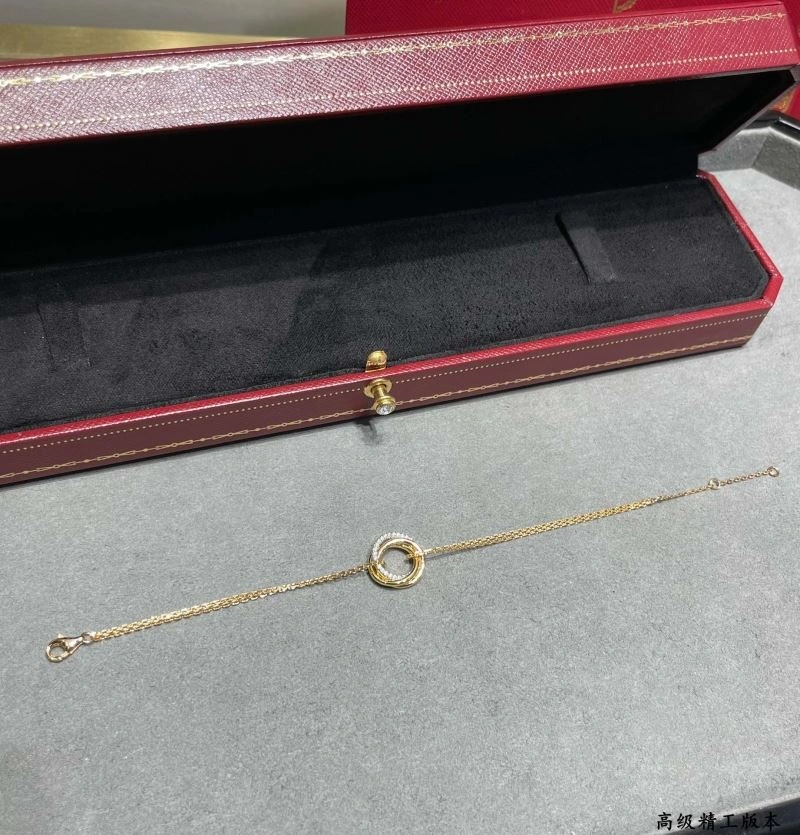 Low-cost Cartier Bracelets
