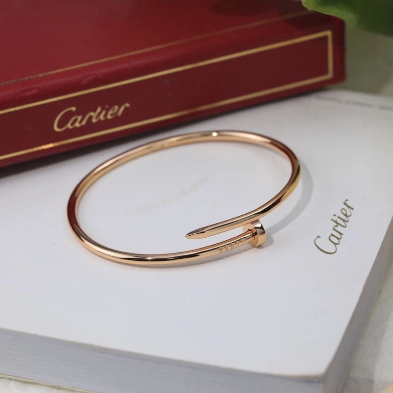 1:1 copy Cartier Bracelets